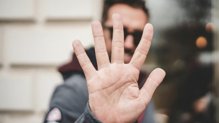 【違法？】MissAV・ThisAVが見れない原因を解説！アクセス不可の理由と安全な対処法まで